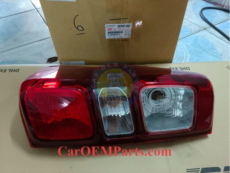 GENUINE ISUZU LAMP ASM REAR COMB 8-98328799-2, 8-98328799-4
