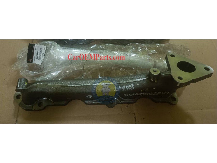 GENUINE MITSUBISHI MANIFOLD,EXHAUST 1555A843